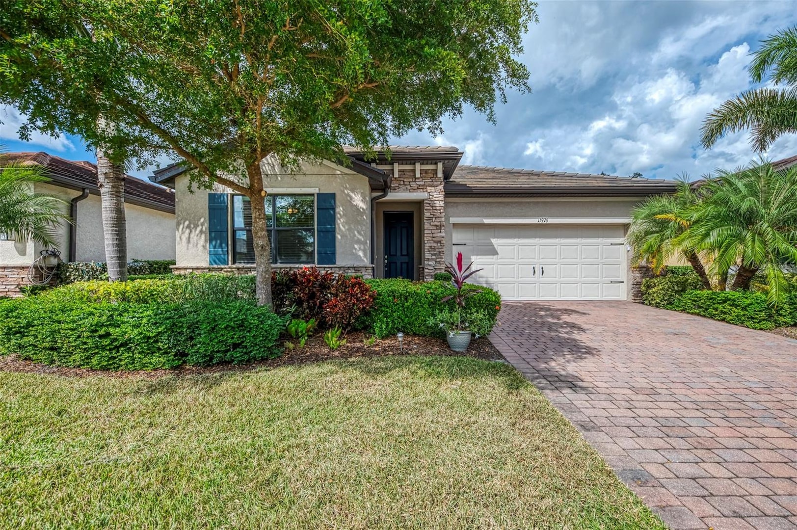 11976 Blazing Star Dr, Venice, FL 34293 - MLS # N6141111