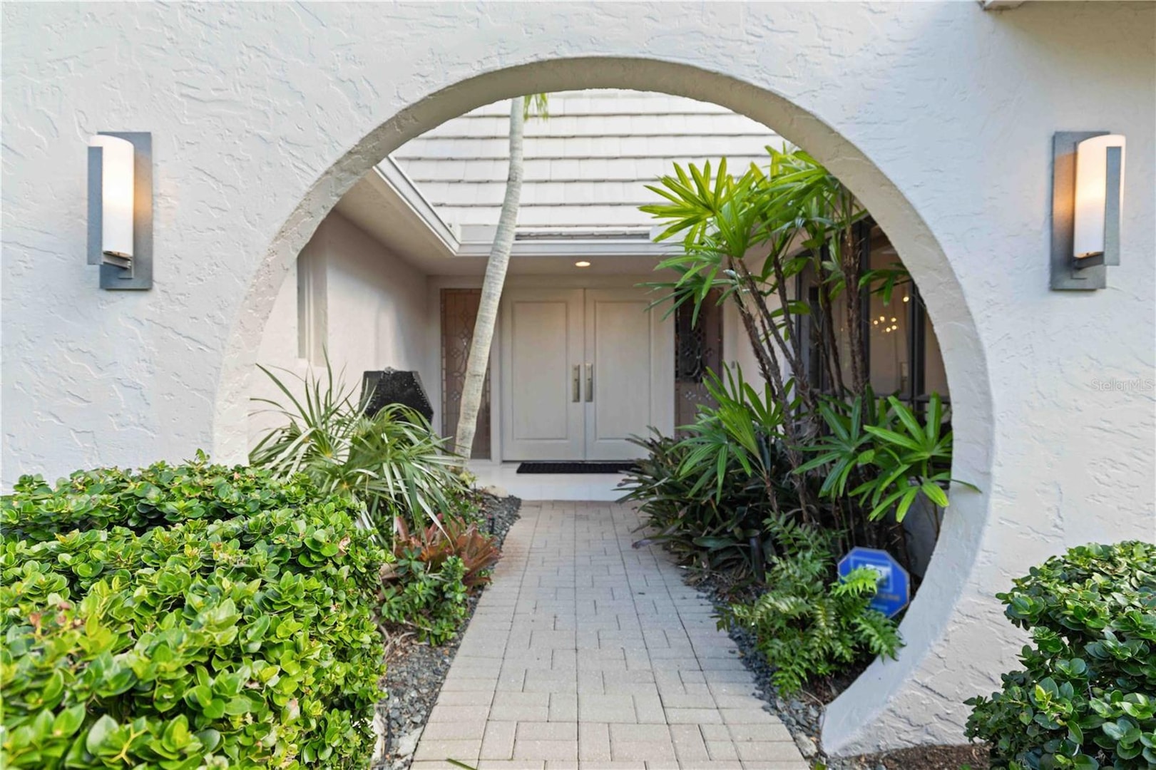 505 Lyons Bay Rd - Nokomis, FL 34275 - Bay Point Corr Of