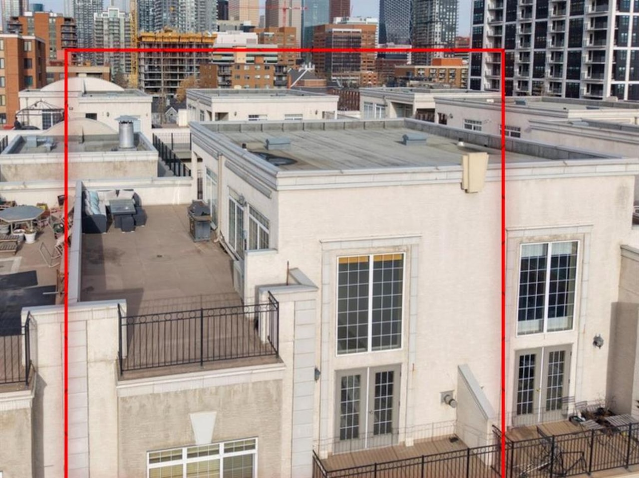 527 SW 15 Ave #403 Calgary, AB T2R 1 | MLS® A2268630