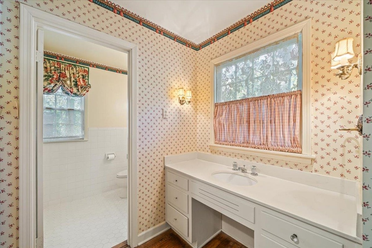 6021 River Oaks Cv Memphis, TN 38120 | MLS 10209216