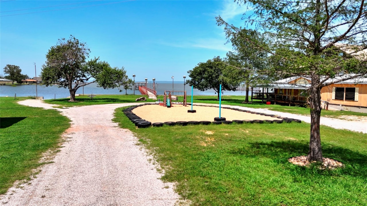 1504 Ranch Road 261, Buchanan Dam, TX 78609 | MLS# 2748339 | Austin TX ...