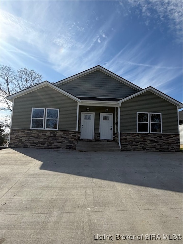 121 Level St Charlestown, IN 47111 | MLS #2025012604