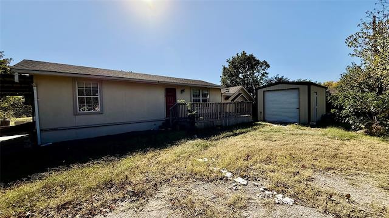113 Adolphus Avenue Lake Dallas, TX 75065 | MLS 21110365