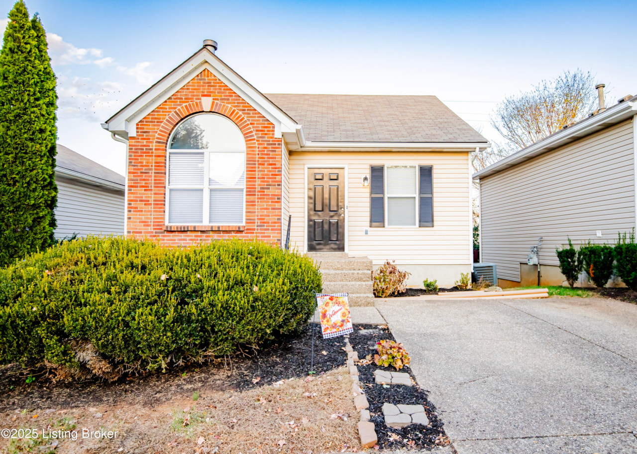 12505 Kiawah Ct Louisville, KY 40245 | MLS 1703518