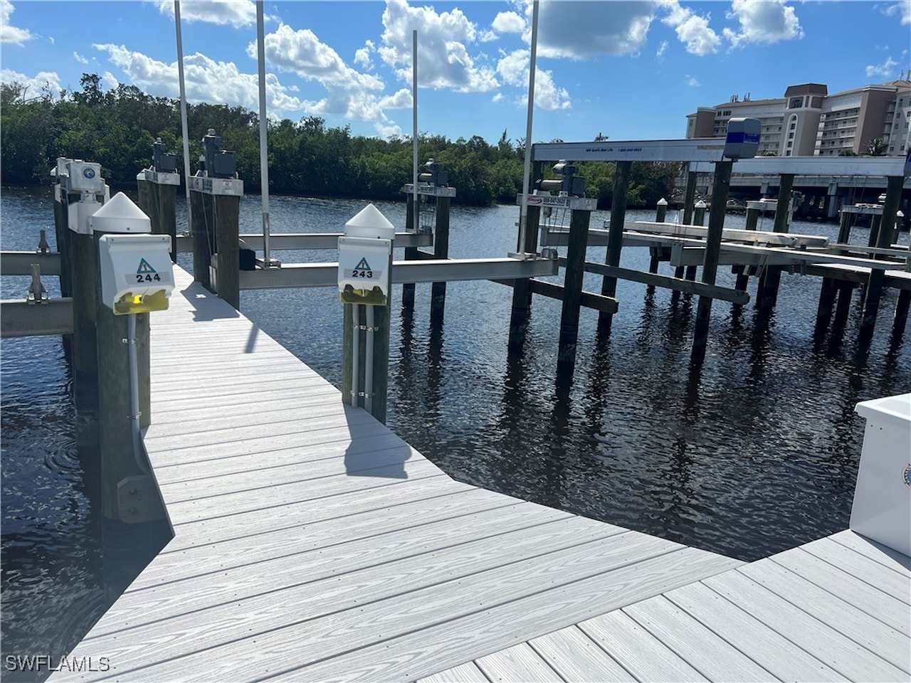 243D Wiggins Bay Dr Naples, FL 34110 | MLS 224086108