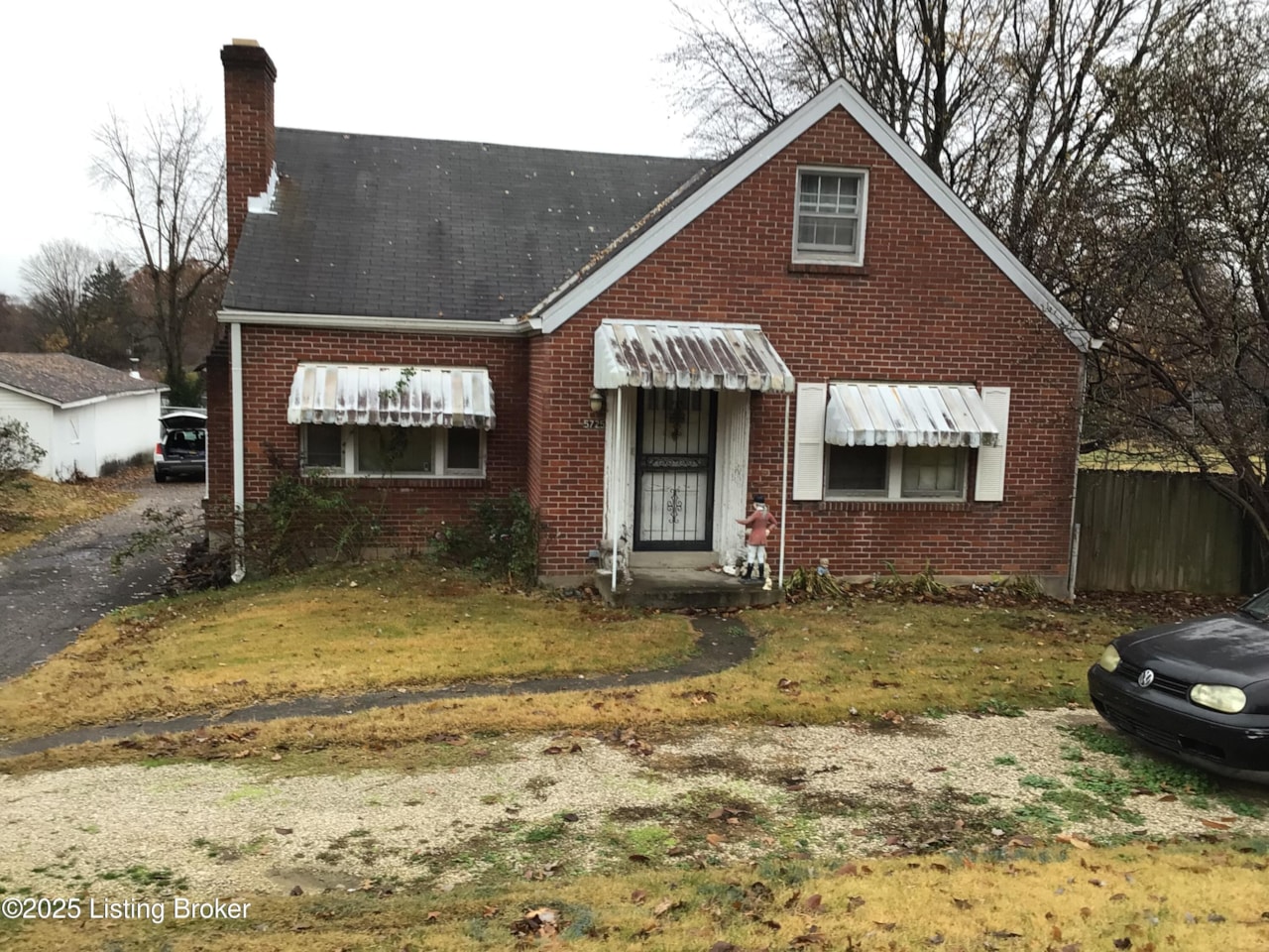5725 New Cut Rd Louisville, KY 40214 | #1703923 | | $189,900