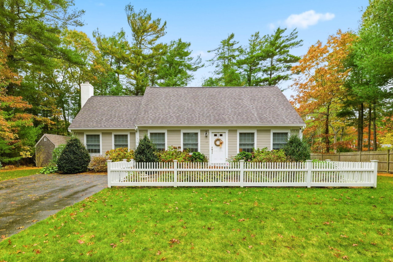 42 Overlook Circle Waquoit MA 02536 22505523