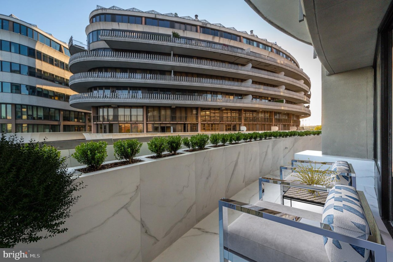 Watergate 2500 Virginia Ave NW #714 Washington DC 20037 DCDC2232032