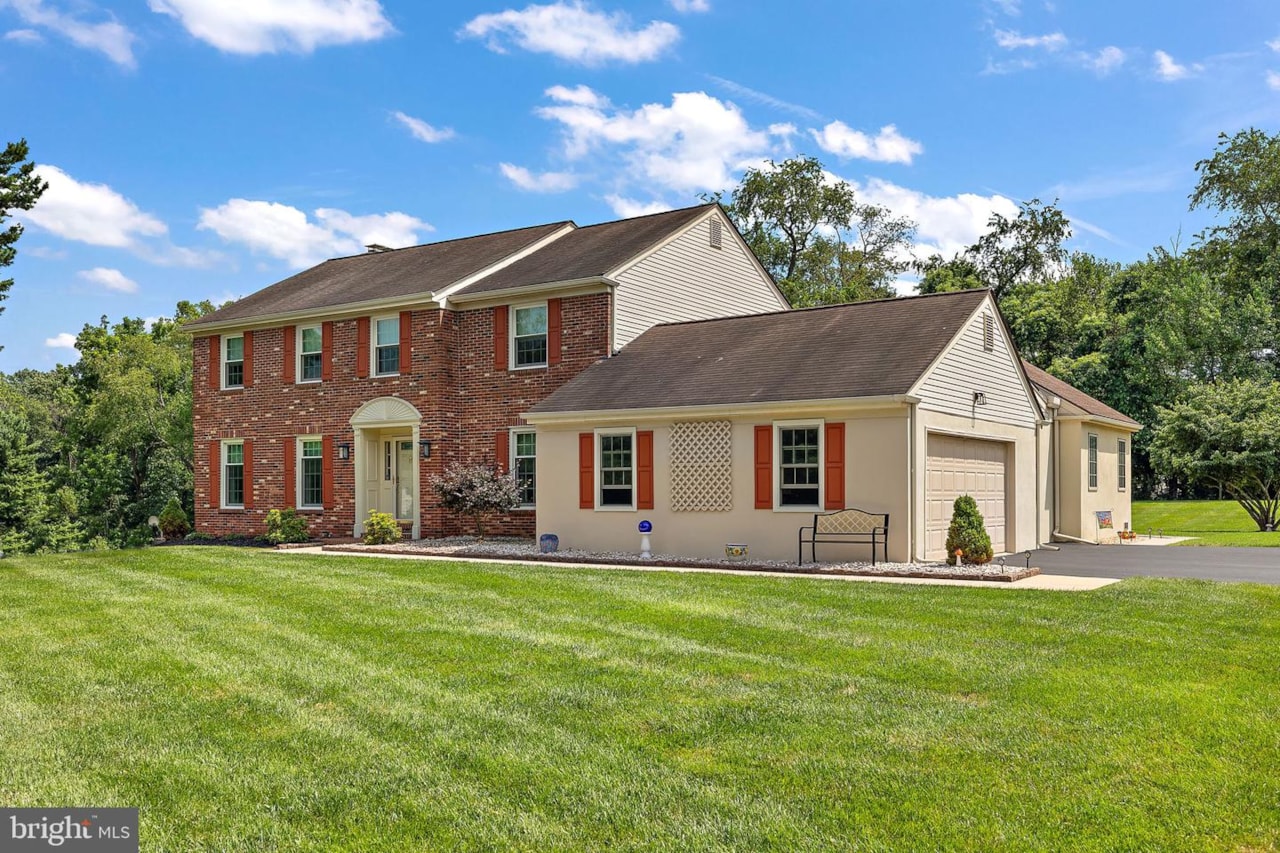 PHOTOS & DETAILS: 114 Fraser Place, Newark, DE 19711 For Sale - MLS # ...