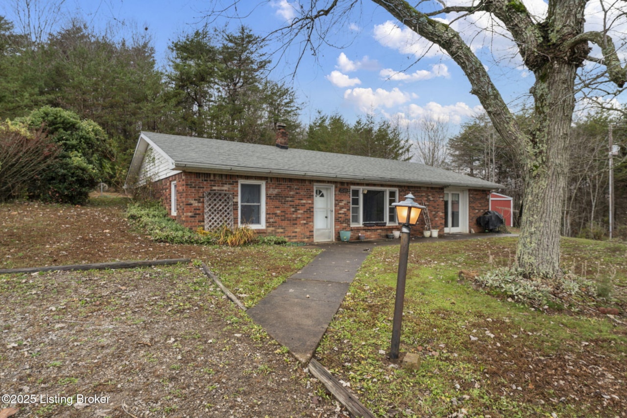 1549 Iberia Rd Clarkson, KY 42726 | MLS #1704258