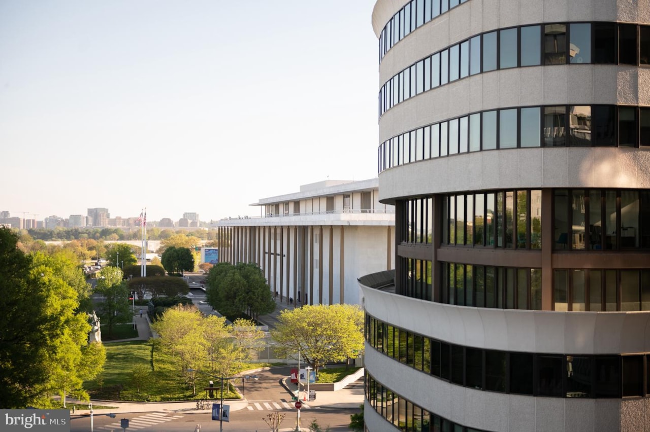 Watergate 2500 Virginia Ave NW #714/715 Washington DC 20037 DCDC2232038