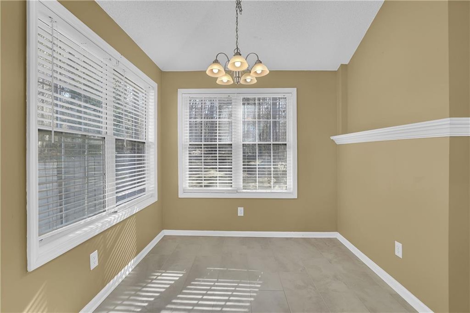 613 Sweet Basil Lane Woodstock, GA 30189 | MLS 7686227