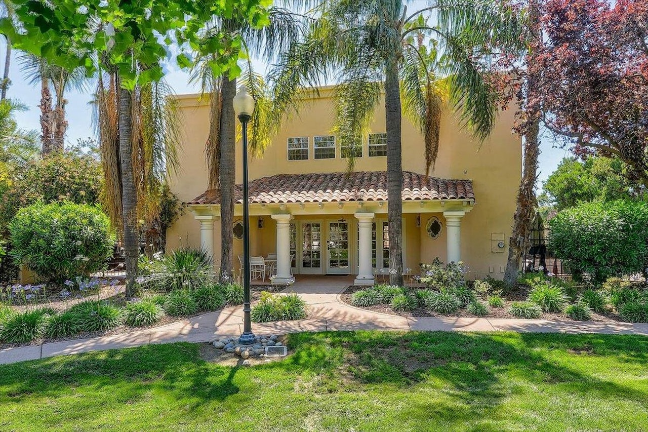 1190 Maria Privada Mountain View for Sale - MLS #ML82028525 | Eichler Homes