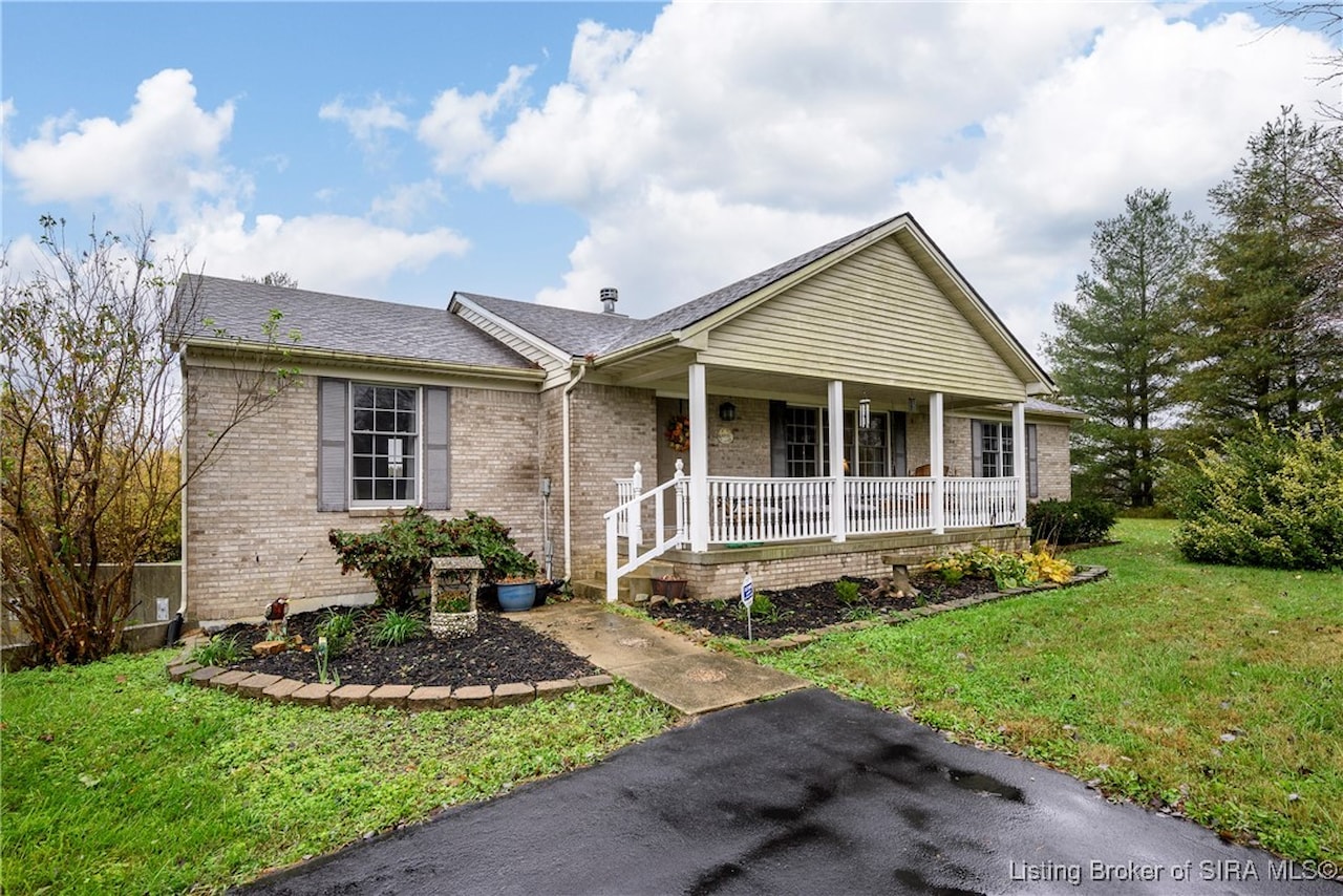 10075 E Blue River Rd Pekin, IN 47165 | MLS 2025012451