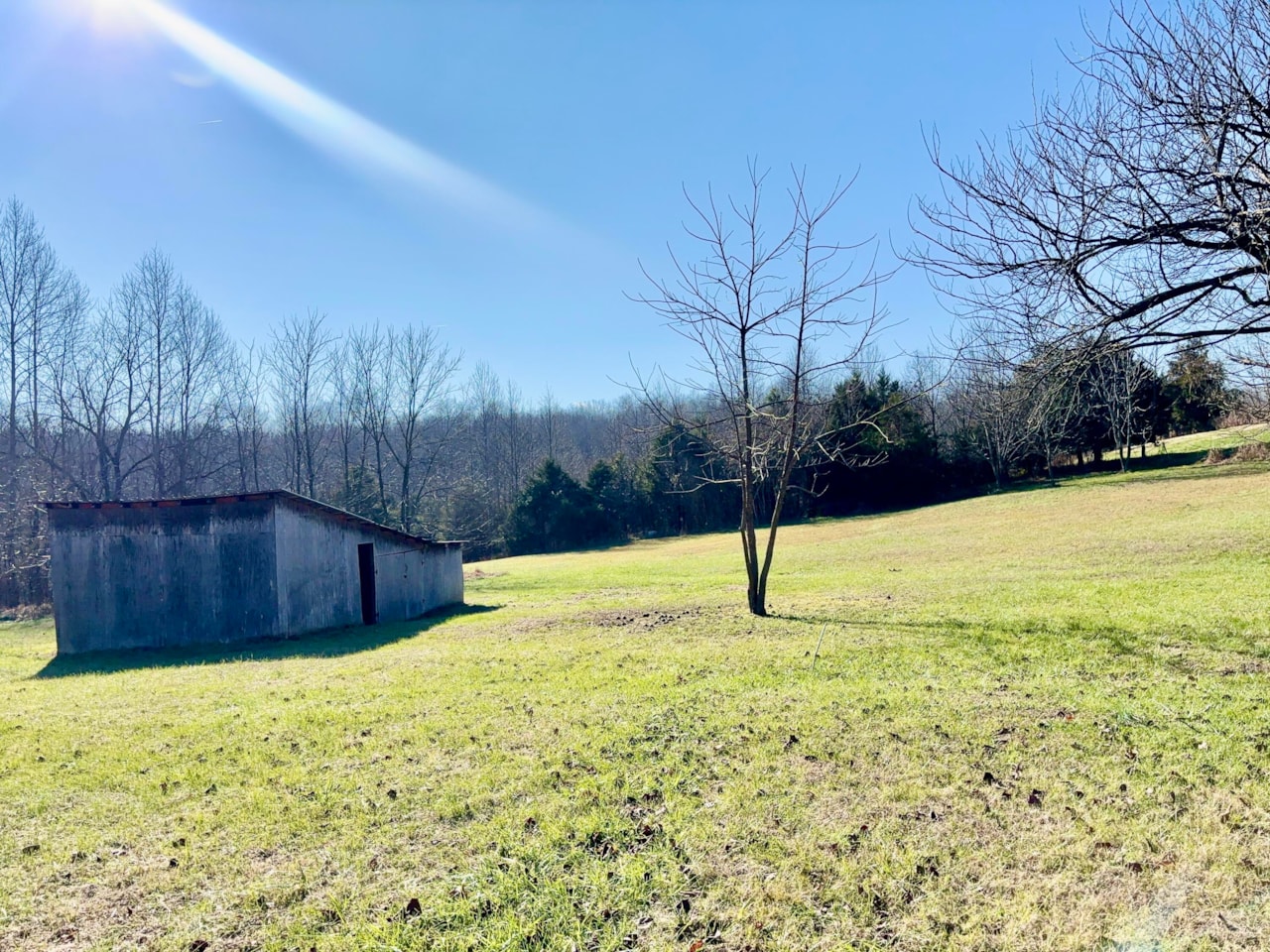725 Pierce Donansburg Rd Greensburg, KY 42743 | MLS #25507546