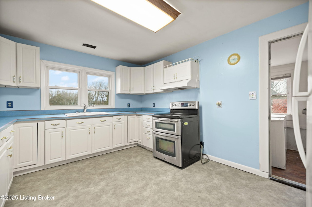 360 Stringtown Rd Ekron, KY 40117 | #1705190 | | $185,000