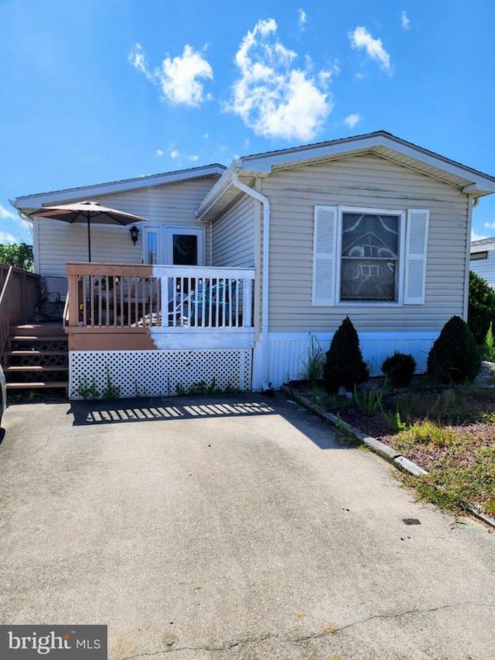 Montego Bay Civic Association For Sale - 705 Gulf Stream Dr in Ocean ...