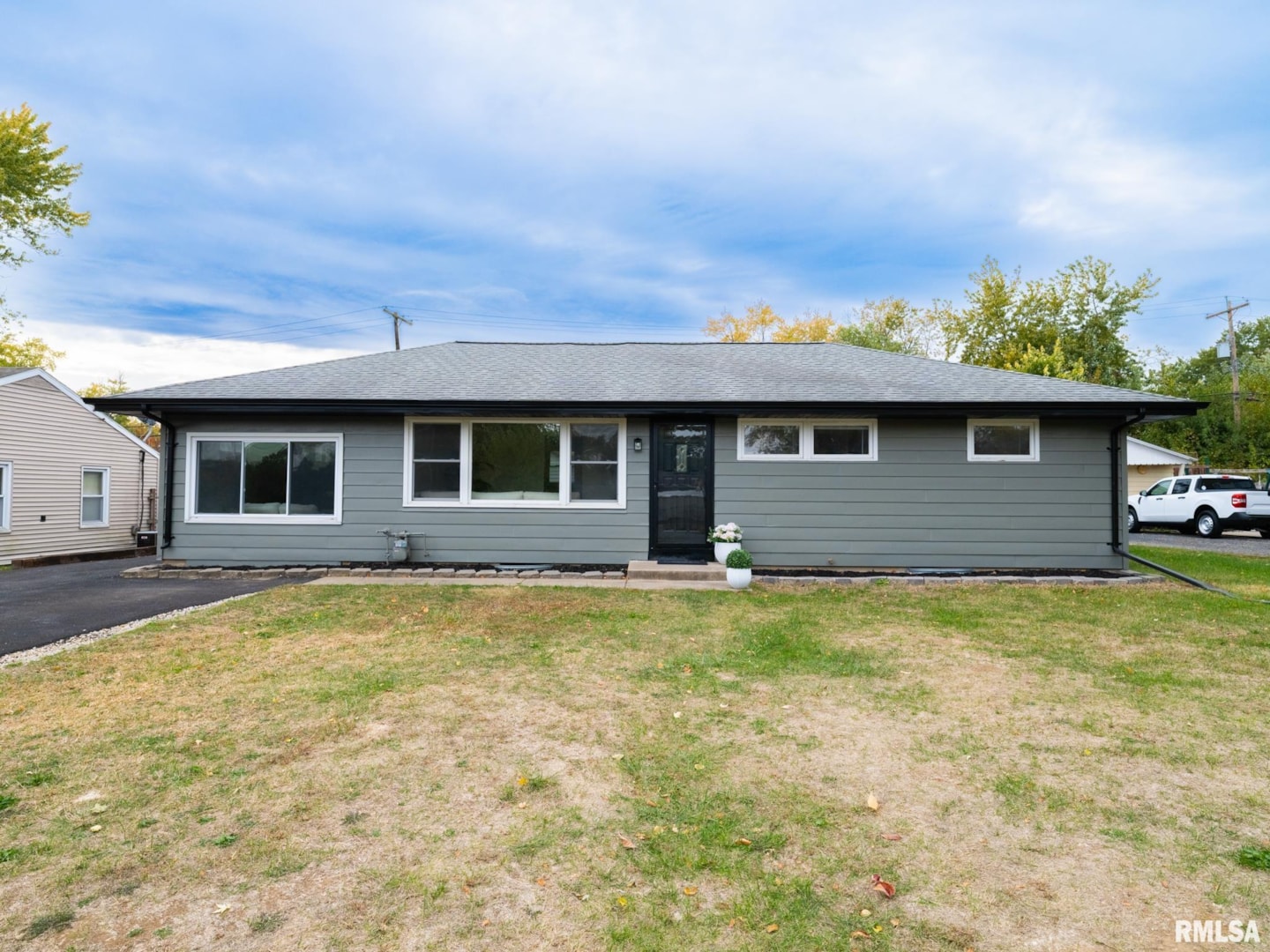5403 N Hamilton Rd Peoria, IL 61614 home for sale, MLS#PA1262003 ...