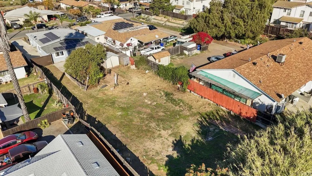 9017 Valencia St Spring Valley, CA 91977 | MLS PTP2509246