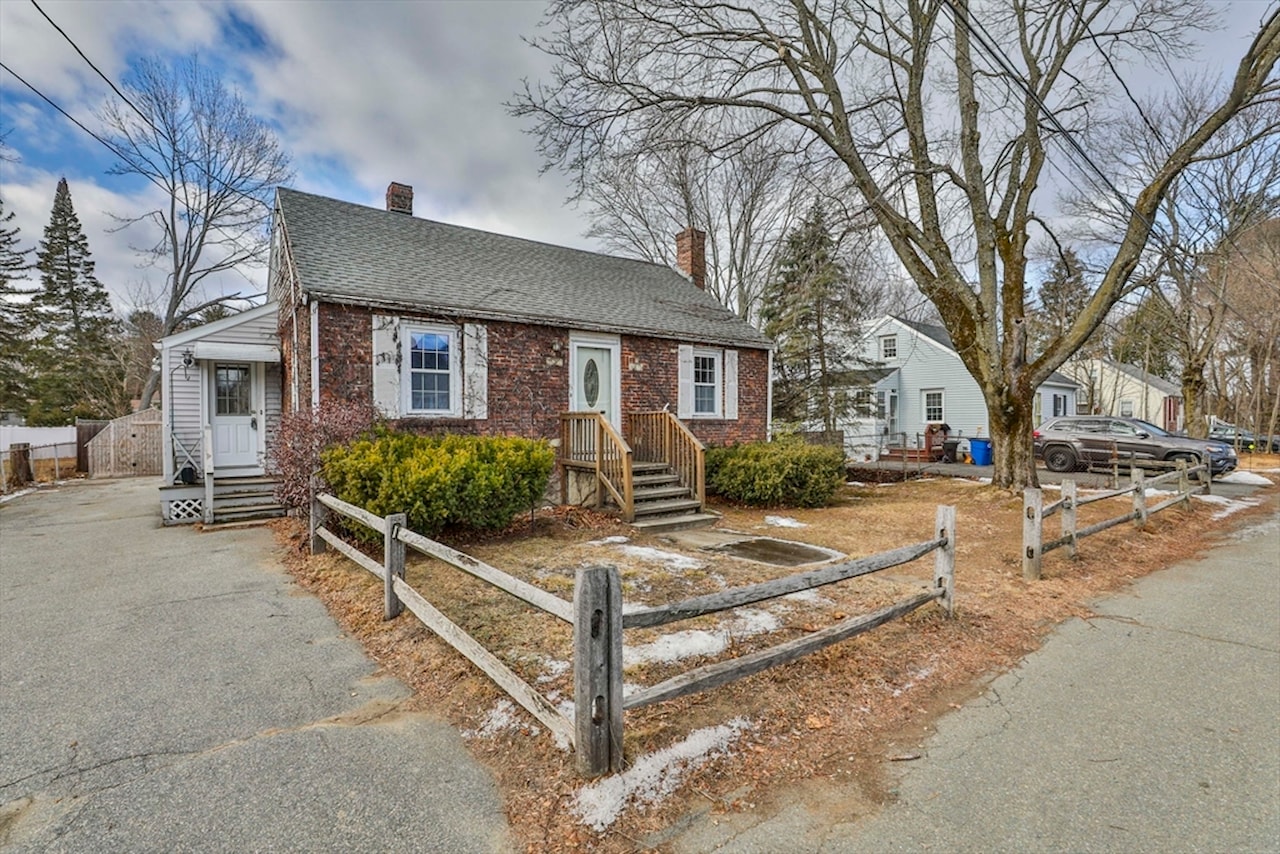 Stoneham, 3 Veterans Ln, MA, home for sale, MLS#:73464317 home for sale