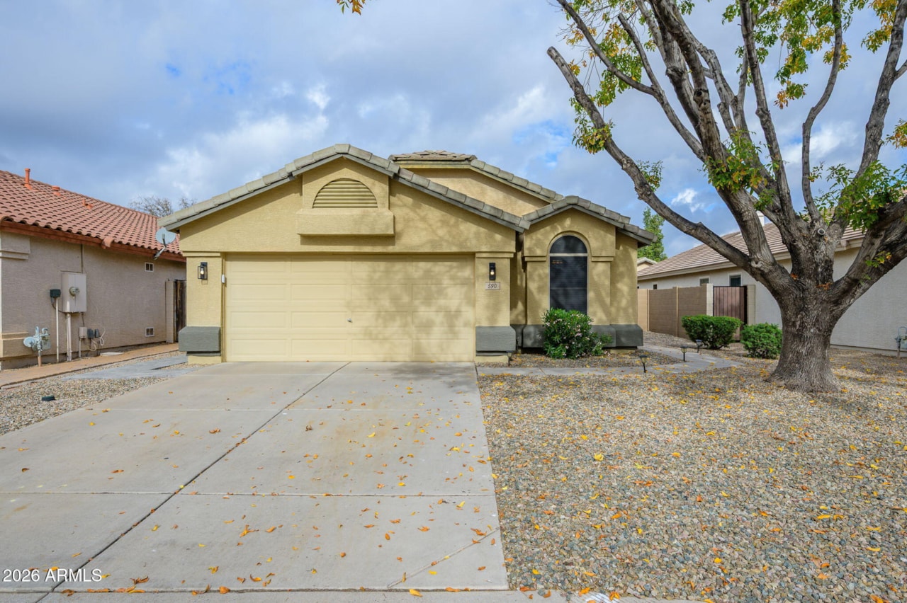 590 E Kyle Dr Gilbert, AZ 85296 | MLS 6963447