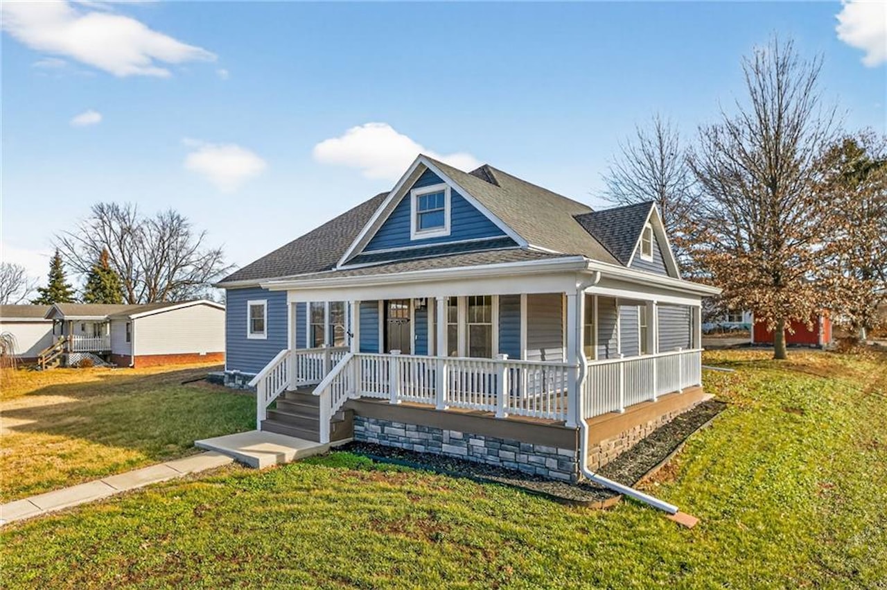 200 N Main St Oregon, MO 64473 | MLS 2583555