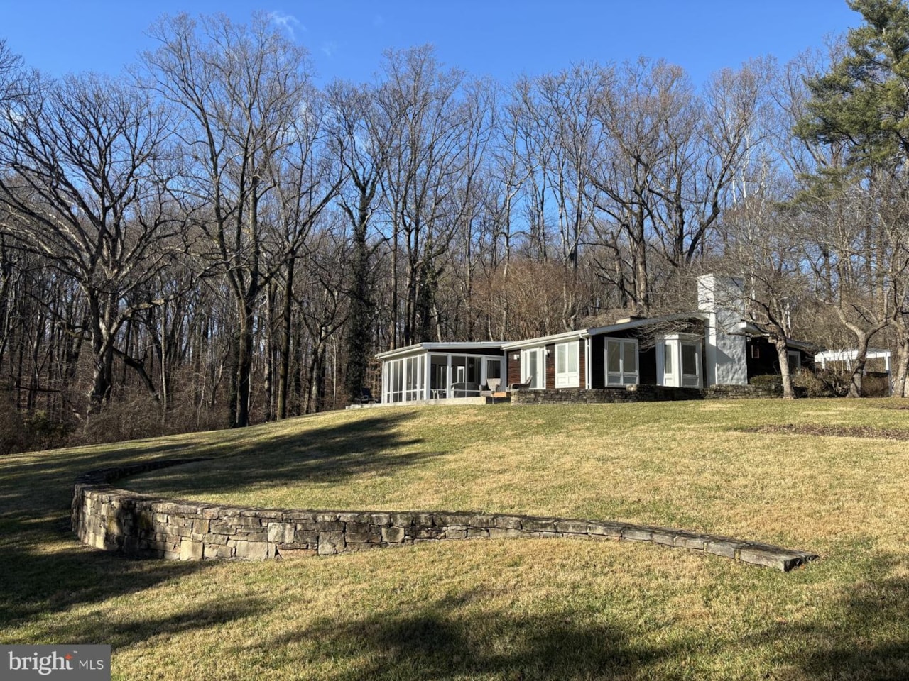 PHOTOS & DETAILS: 6138 Barroll Rd, Baltimore, MD 21209 For Sale - MLS # ...