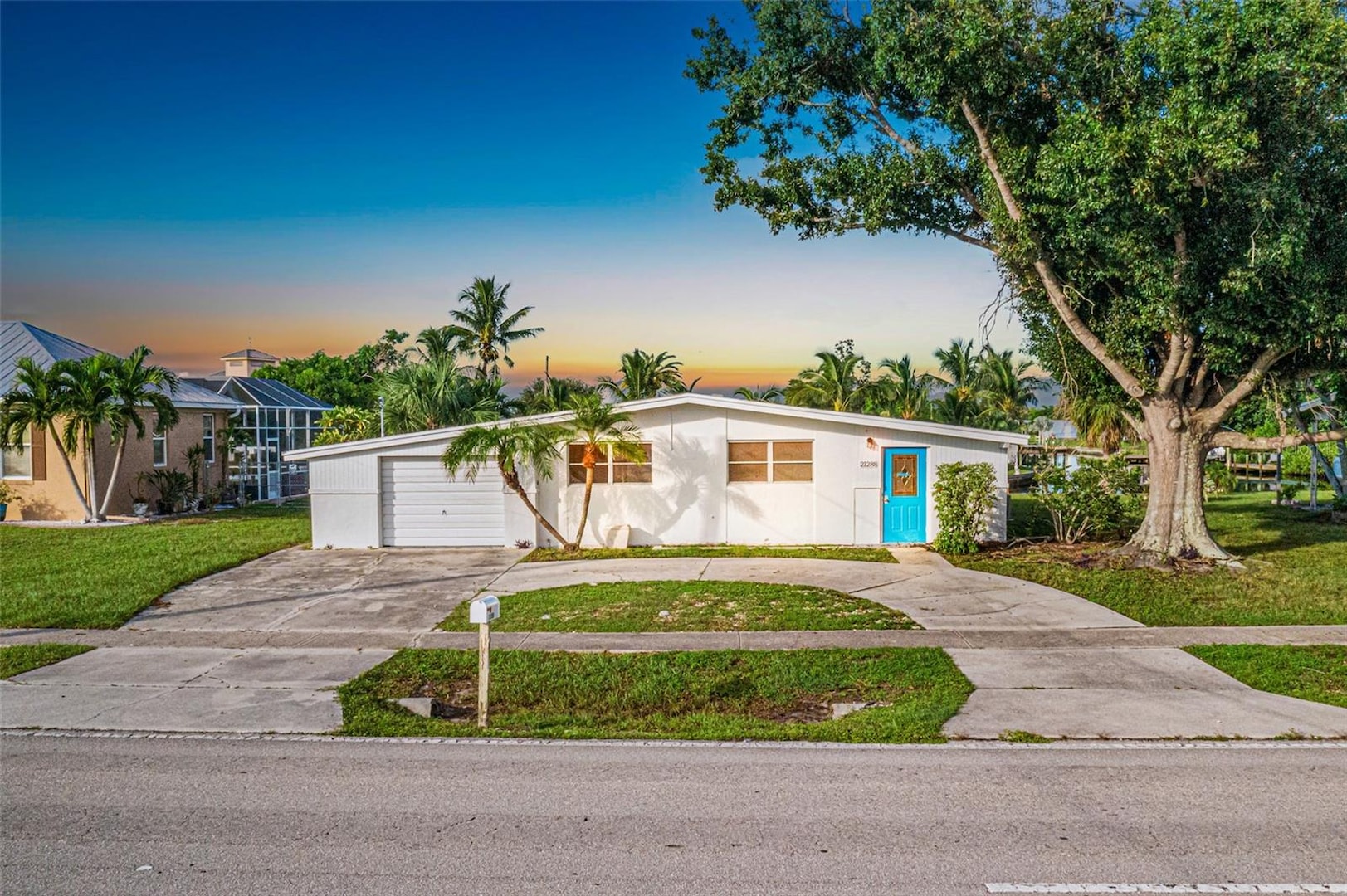 21288 Edgewater Dr, Port Charlotte, FL 33952 - MLS # A4625281