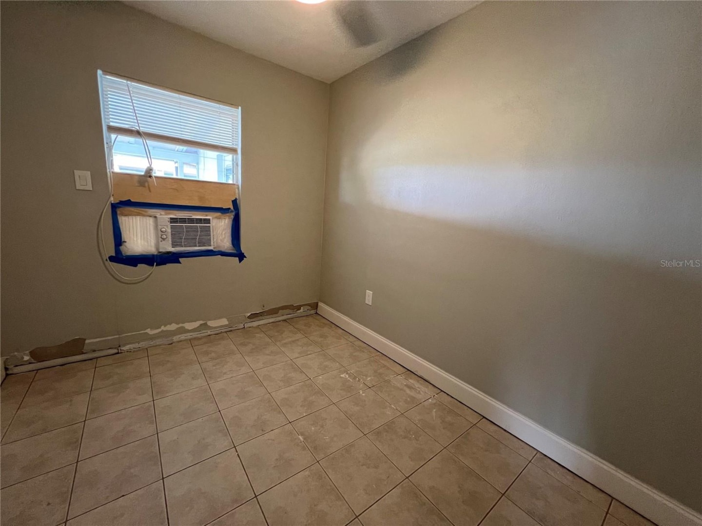 21288 Edgewater Dr, Port Charlotte, FL 33952 - MLS # A4625281