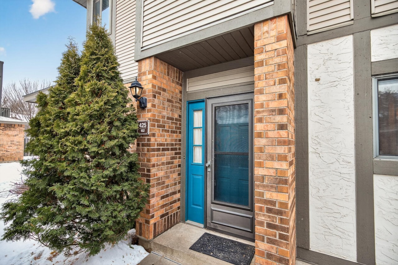 425 Shelard Parkway #102 Saint Louis Park, MN 55426 | MLS 7001829