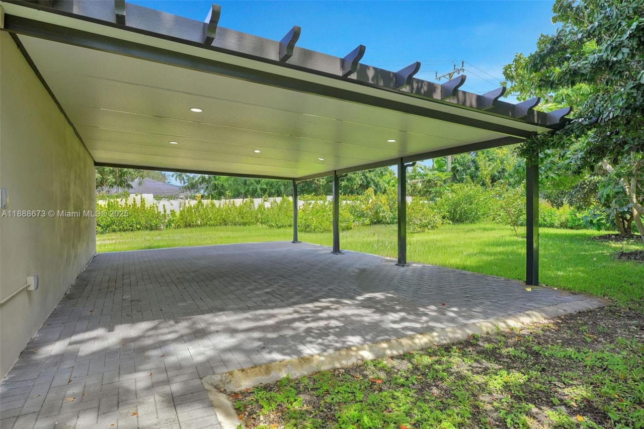9815 SW 114th St Miami, FL 33176 | MLS A11888673