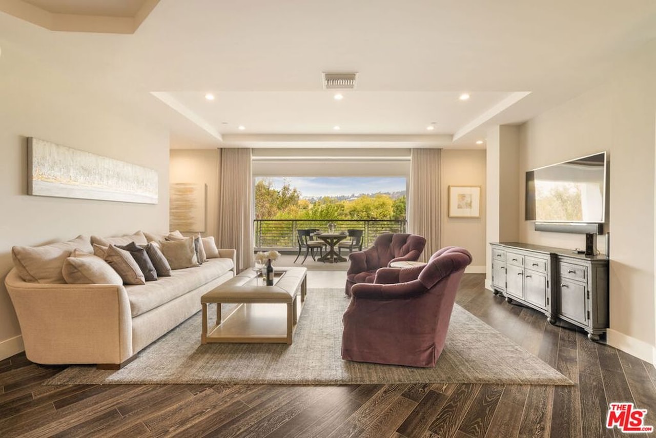 460 N Palm Dr #403, Beverly Hills, CA 90210 | RubyHome