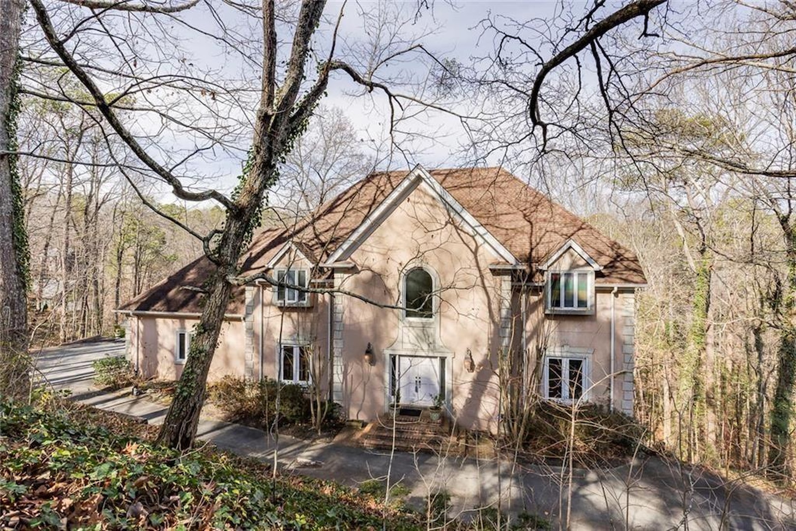 5105 Jett Forest Trail NW Atlanta, GA 30327 | MLS 7706833