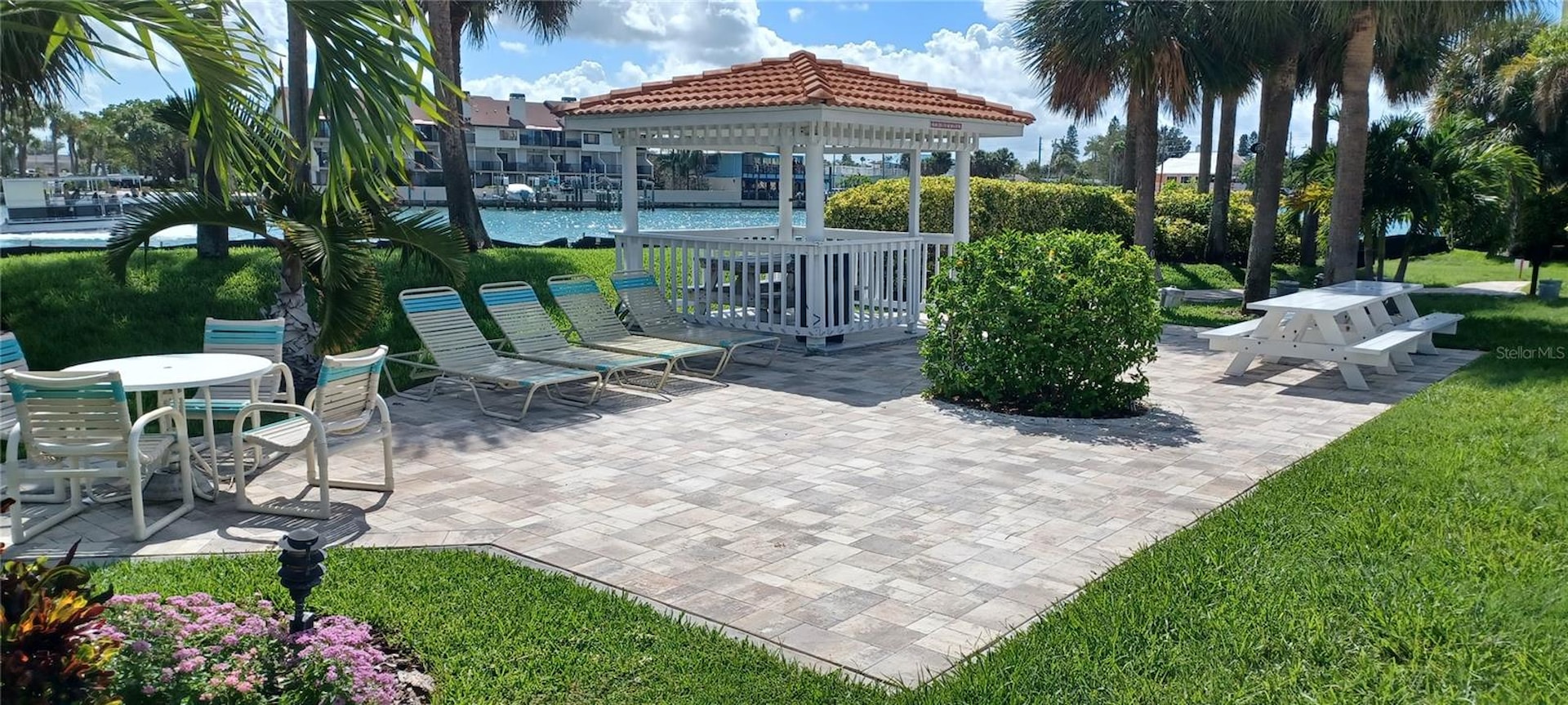 7532 Bayshore Dr #205 Treasure Island, FL 33706 | MLS U8247932