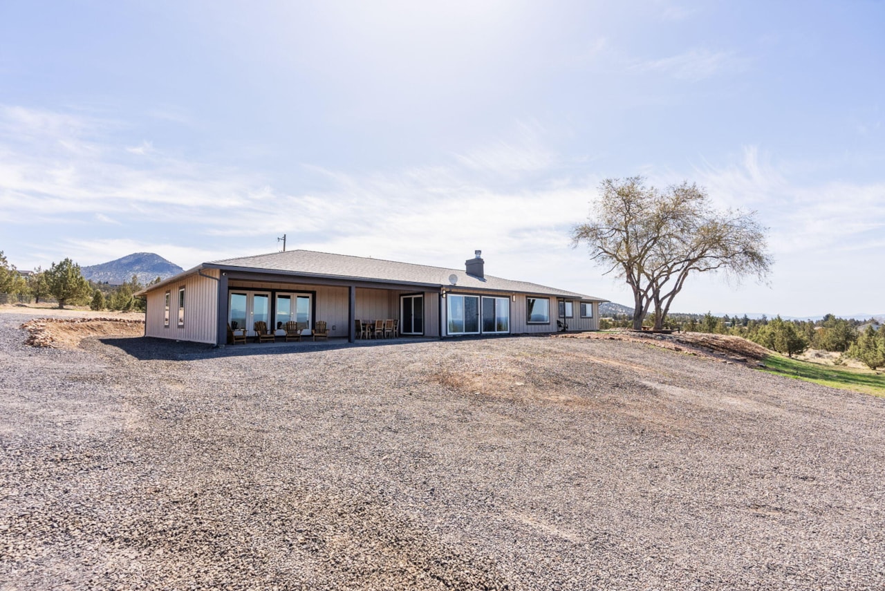 13774 SW Sego Lily Rd Powell Butte OR 97753 | Home For Sale | MLS ...