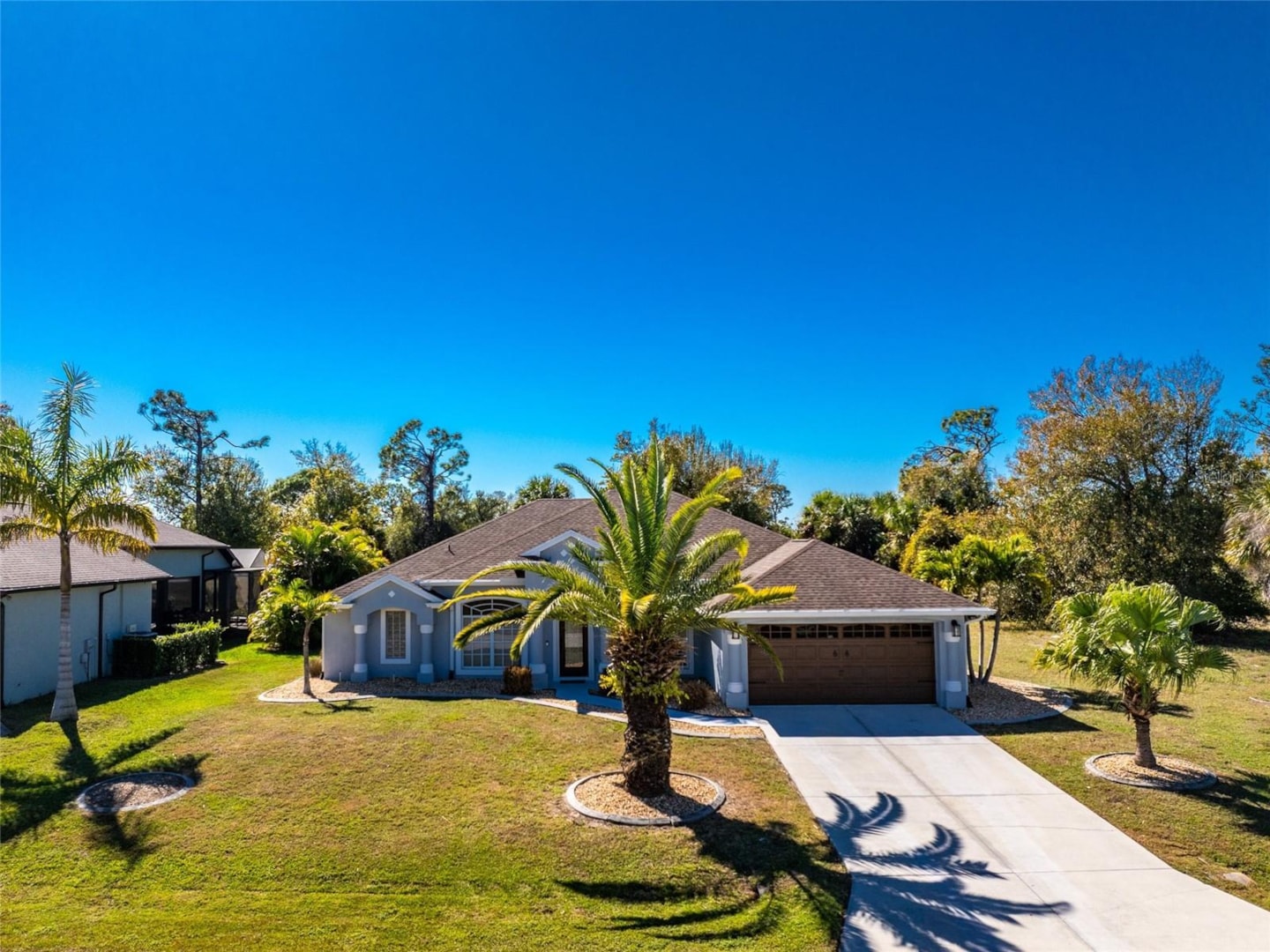 686 Rotonda CIRCLE, Rotonda West, FL 33947 - MLS # D6145903