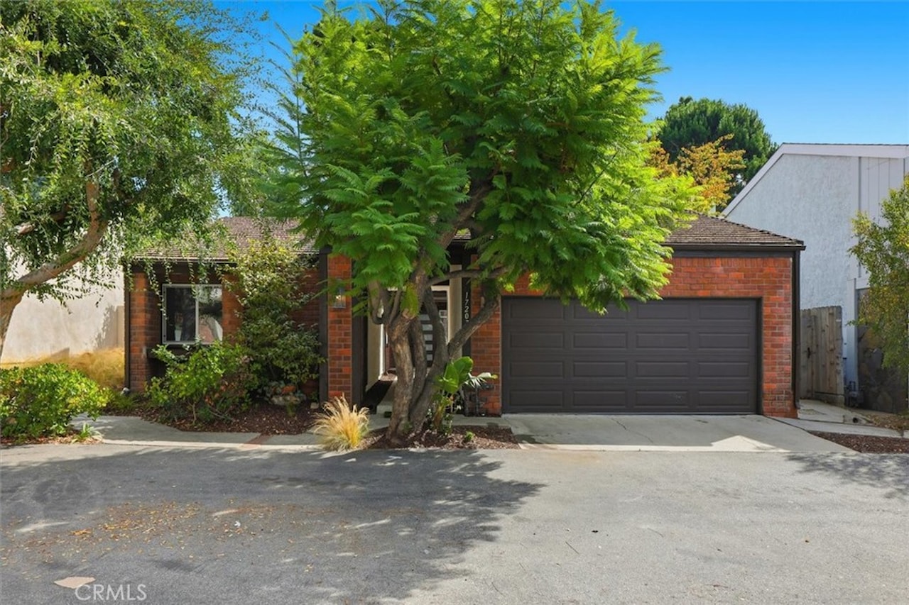 17207 Avenida De La Herradura, Pacific Palisades, CA 90272 | RubyHome