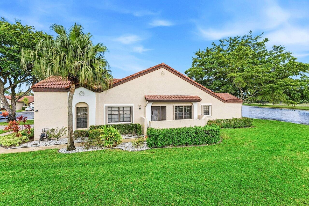 8262 Mooring Circle Boynton Beach, FL 33472 | MLS R11157440