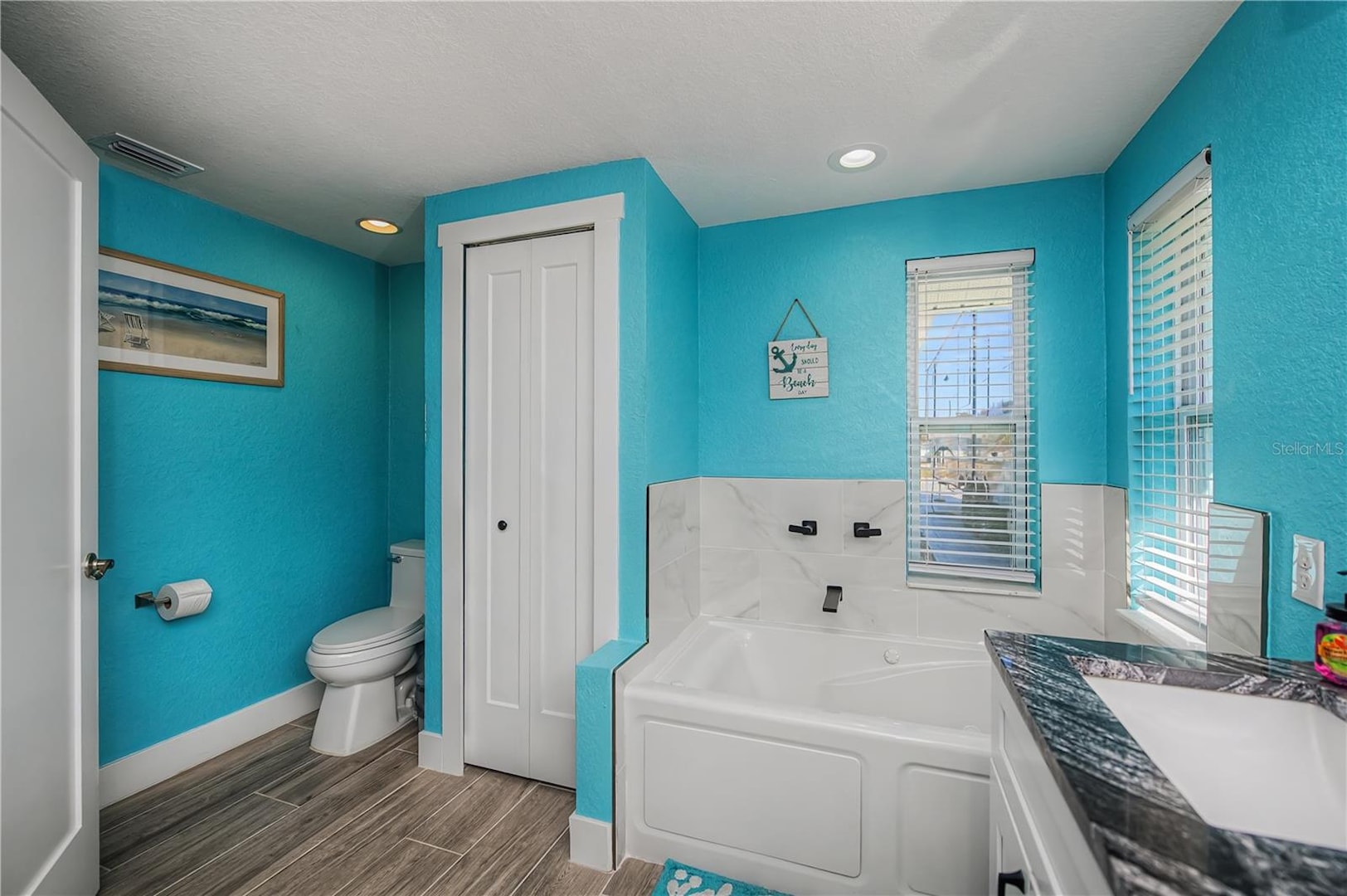 121 Sinclair St SE, Port Charlotte, FL 33952 - MLS # C7522272