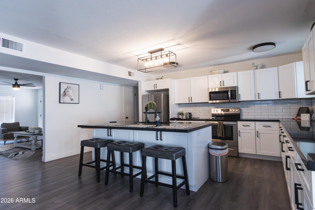 122 E Del Rio Dr Tempe, AZ 85282 | MLS 7014760