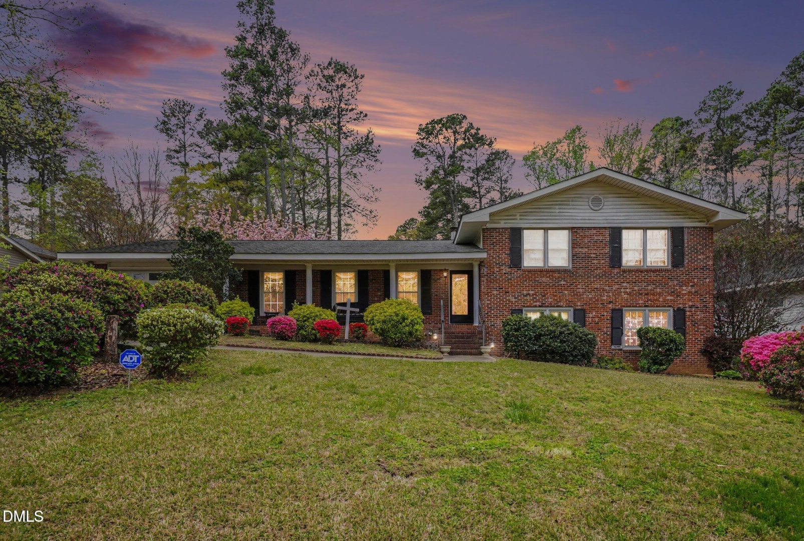 204 Tiffany Circle Garner, NC 27529 | HomesRaleigh.com