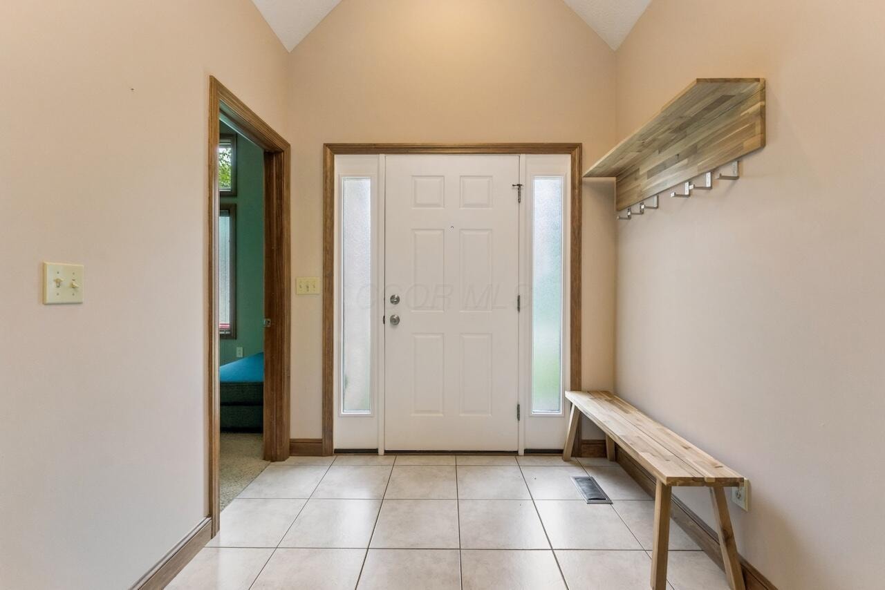 471 Woodview Rd Westerville, OH 43081 | Vision Realty Inc.