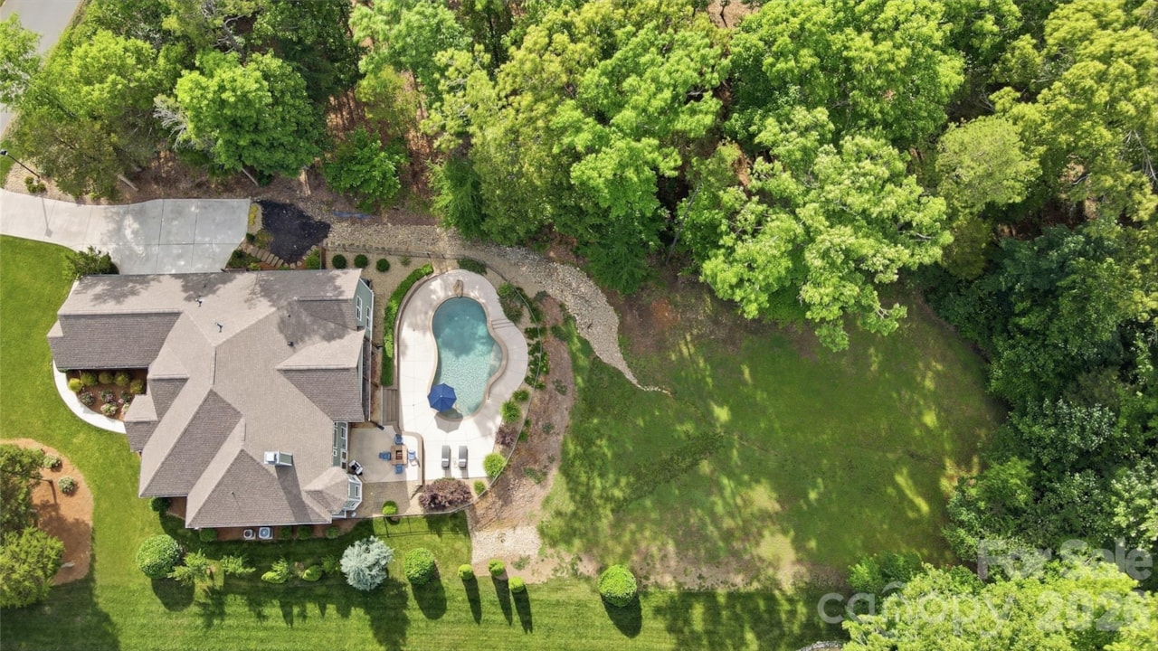 670 Arrow Point Ln Davidson NC 28036 | MLS #4383355 | Hendrix Properties