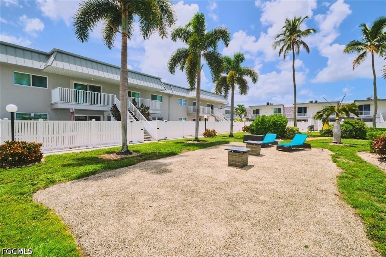 6777 Winkler Rd #125 Fort Myers, FL 33919 | MLS 2026023661