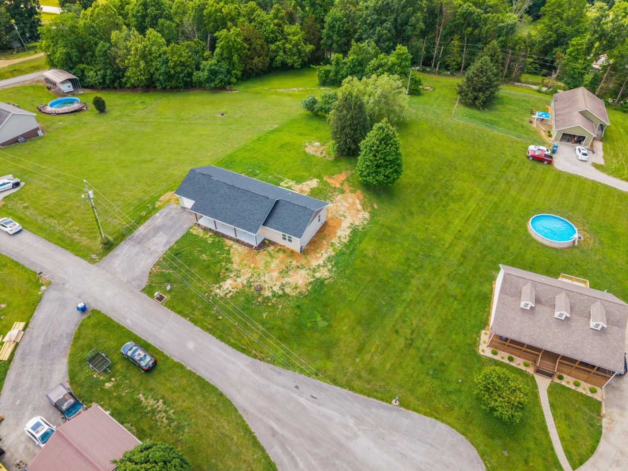 140 Deluca Dr, Science Hill, KY 42553 | MLS 26012194 | $274,900