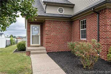 7709 Joseph Dr Sellersburg, IN 47172 | MLS 2025010528