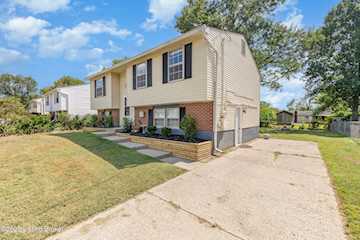 417 Saguaro Dr Louisville, KY 40229 | MLS 1694524