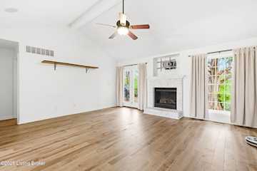 185 Nipper Ct Shepherdsville, KY 40165 | MLS #1704092