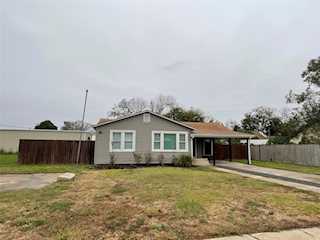 207 S George Street, Victoria, TX 77901 - home for sale