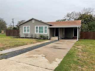 207 S George Street, Victoria, TX 77901 - home for sale